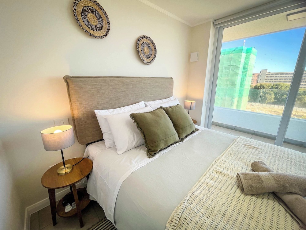 HOM I Piscina Parking Serena Wifi Turismo Mar - La Serena | Vrbo