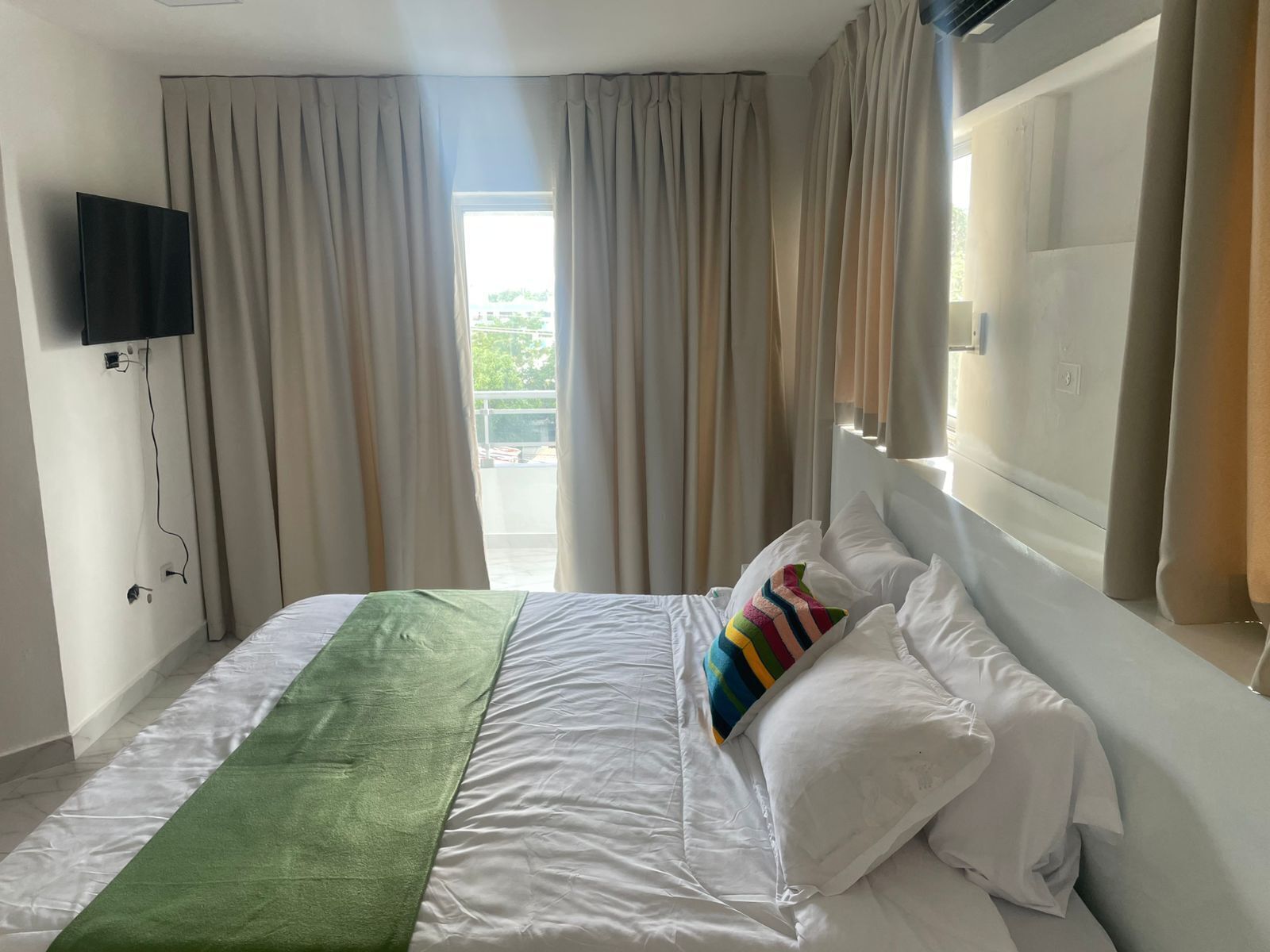 Quarto Duplo ou Twin Deluxe | Cofre no quarto, cortinas/cortinados opacos, quartos insonorizados 