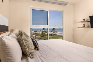 Villa, vista para o mar | Roupa de alta qualidade, edredões de penas 