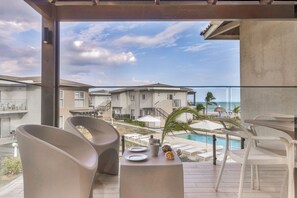 Villa Deluxe, vista para o mar | Varanda