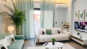 Smart TV 43 polegadas com canais de TV premium