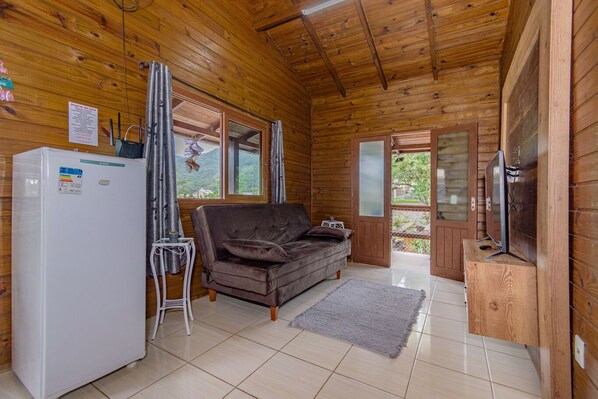 Casa com Piscina Churrasqueira e Sal o de Jogos Reviews, Deals & Photos ...