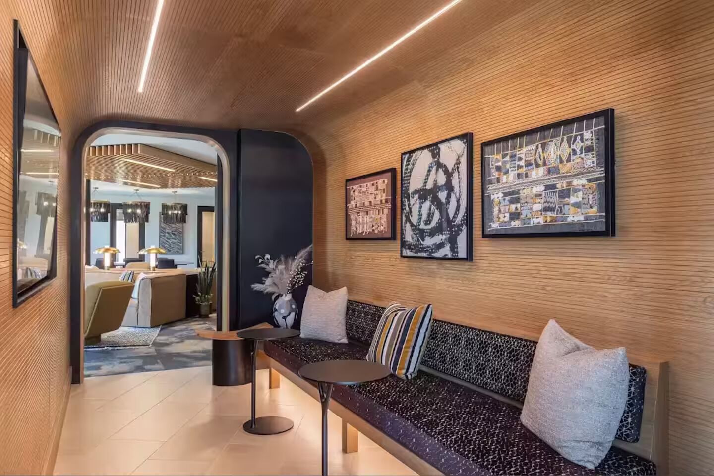 Chic Irvine Apartment - Shopping + Dining + 中文服务 - Irvine, CA