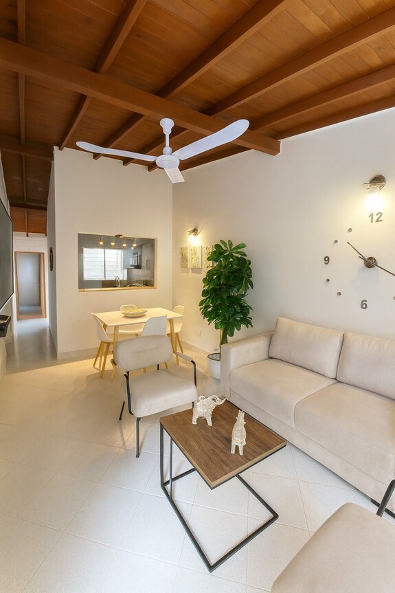 Stylish 3-bedroom Retreat In Medellín Perfect For Families & Groups - Medellín