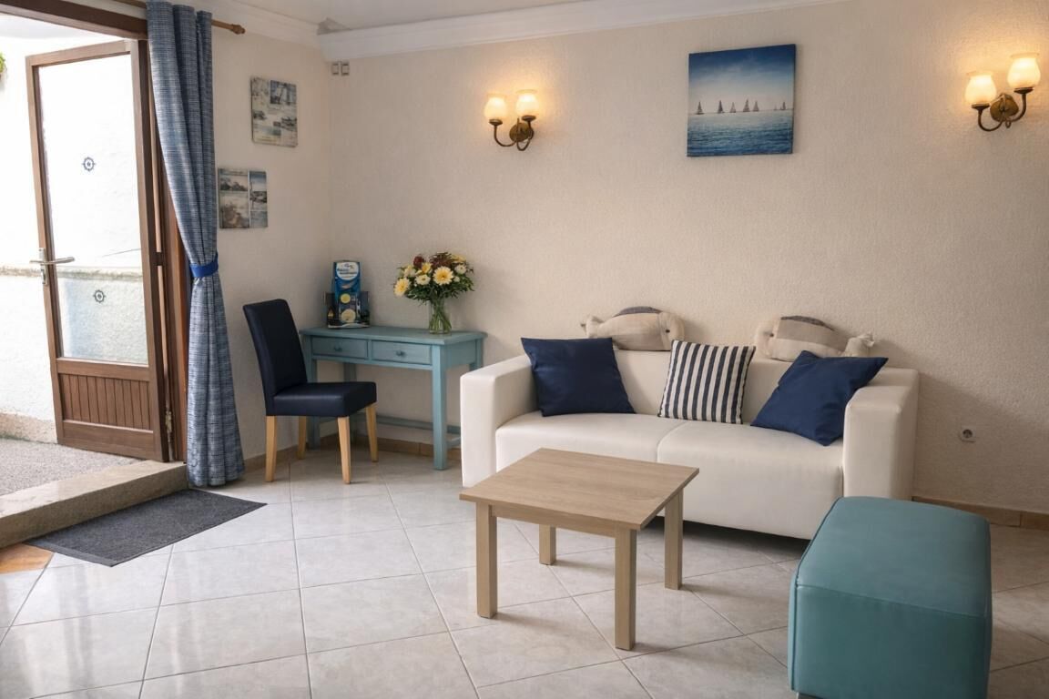 Hotel Antares Hab. Estandard - Gemütliches Hotel Im Zentrum Von Cala D'or. Wifi Gratis - Mallorca