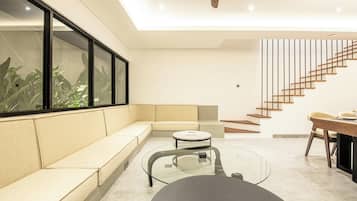 Villa (5 Bedrooms) | Exterior