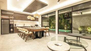 Villa (5 Bedrooms) | Exterior