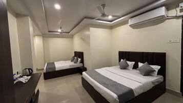 Secretária, Wi-fi grátis, acesso para cadeira de rodas