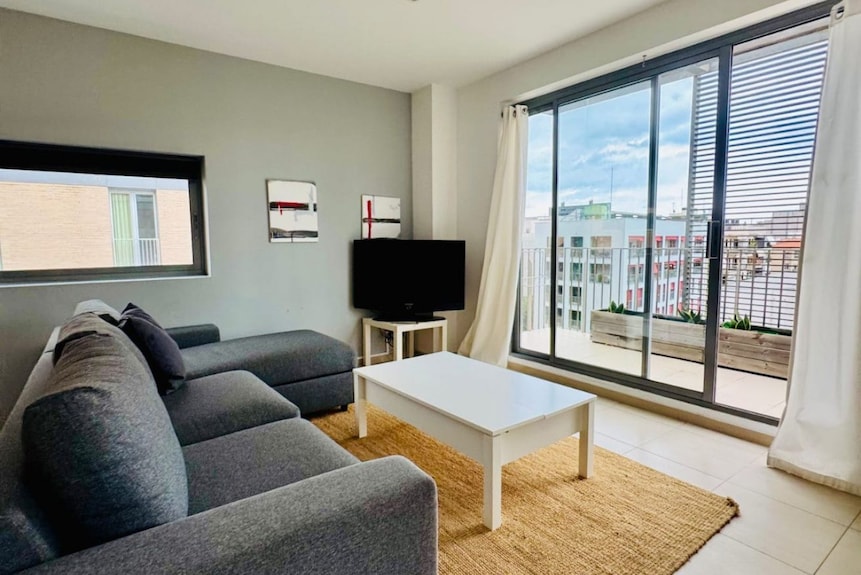 Pool, Terrace & Beach Vibes In Poblenou - Sant Adrià de Besòs