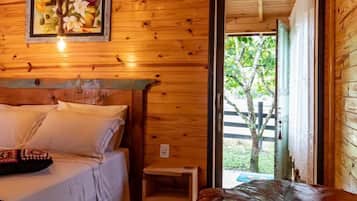 Bungalow, vista para o jardim | Ferro/tábua de engomar, Wi-fi grátis