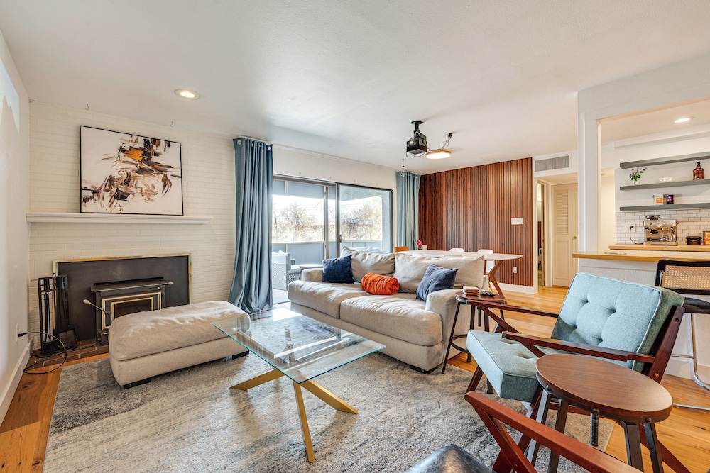 1 Mi To Cu Boulder! Walkable Condo W/ Indoor Pool - University of Colorado Boulder,Boulder