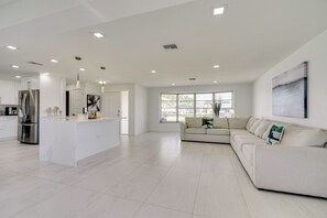 Casa (3 Bedrooms) | Interior