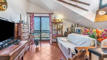 Televisor de 21 polegadas com canais via satélite