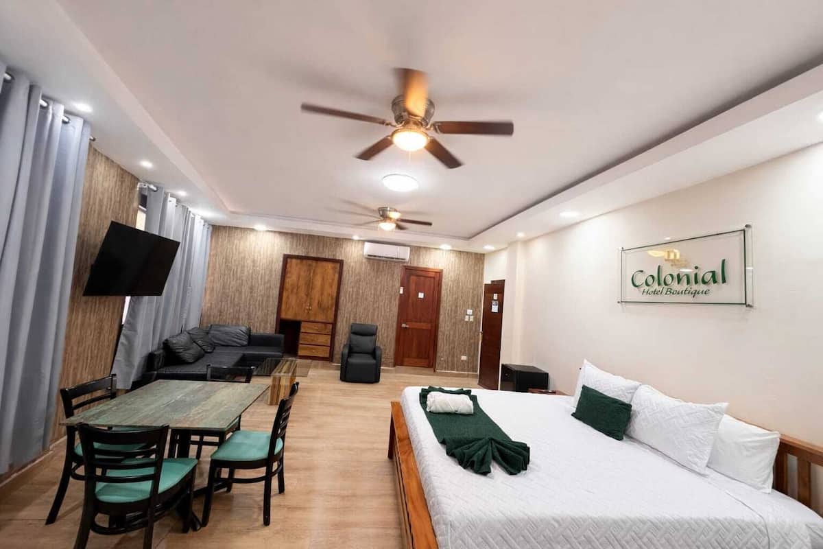 Suite-Estúdio Presidencial | Roupa de alta qualidade, camas de colchão Select Comfort