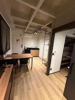 Quarto standard, 1 cama de casal e sofá-cama | Wi-Fi de cortesia