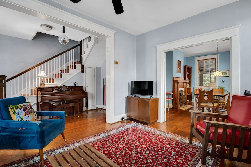 Charming Historic Home-walk To Carytown-fence-pet Friendly-hotel-grade Towels - Richmond, VA