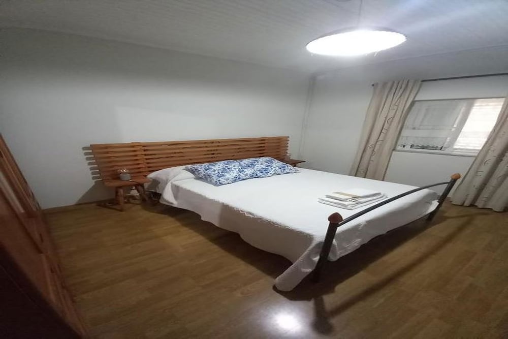 White House in Douro Vineyards - Vila Verde | FeWo-direkt