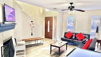 Casa Familiar, vista para o jardim | Sala de estar