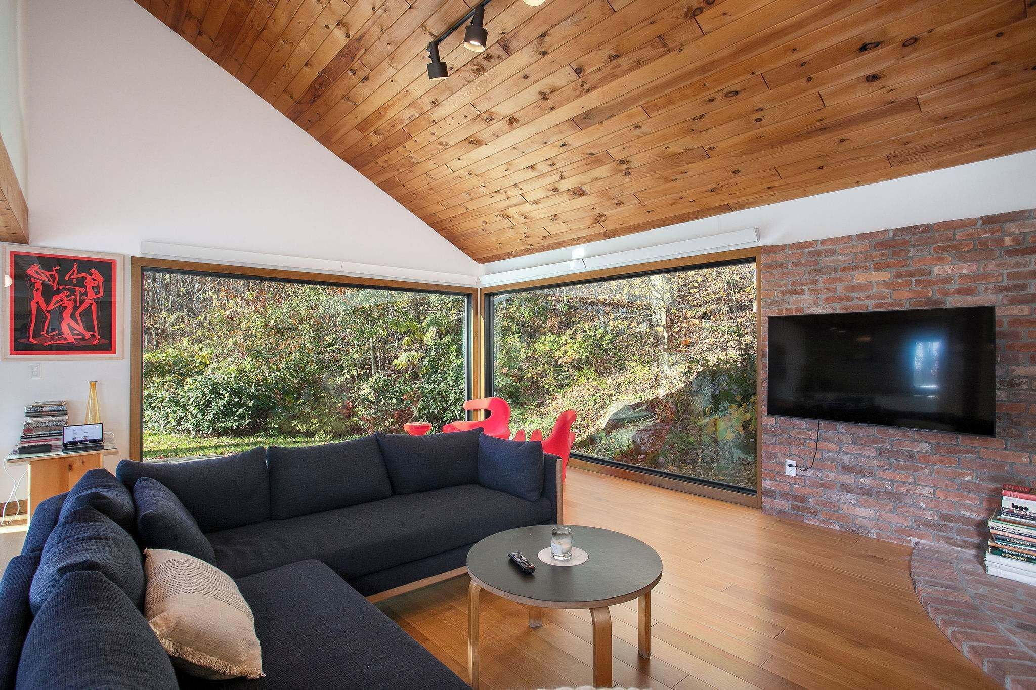 Light-filled Gb Oasis, Trails, Lake, Fireplace - The Berkshires, MA