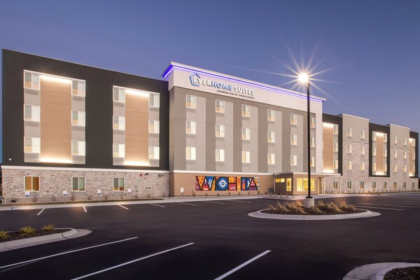 Everhome Suites Wichita Northeast By Choice Hotels - Wichita, KS