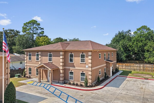 Beaujolais Villas - Ocean Springs, MS