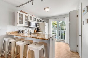 Harbour Sails 5 Family Townhome Ping Pong & Pool Reviews, Deals ...