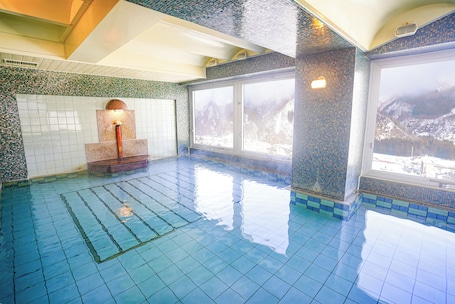 Banho público. Trip7 Yuzawa Sky Onsen Hotel