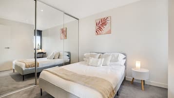 Apartamento | 2 quartos, secretária adequada para computadores portáteis