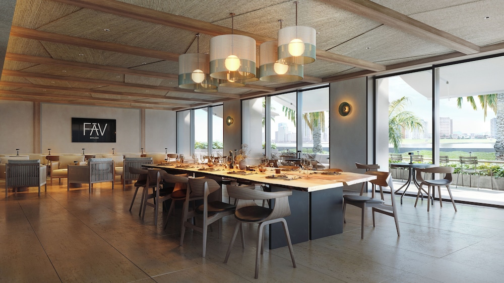 Fav Lux Miyazaki - Japan