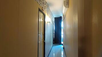 Quarto Duplo, casa de banho partilhada | Vista do quarto