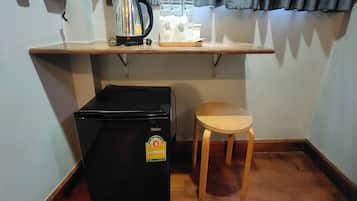 Quarto triplo | Escrivaninha, Wi-Fi de cortesia, roupa de cama