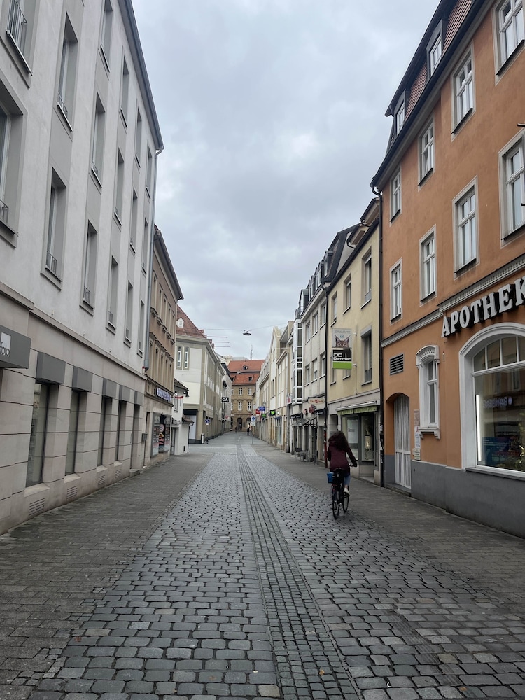 Moderne Stadt Zimmer Mit Eigenem Bad - Bamberg