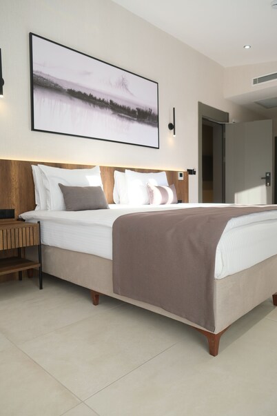 1921Justa otel