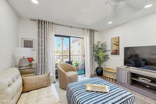 Mtn-view Balcony: Condo 6 Mi To Dtwn Phoenix - Phoenix-Sky-Harbor Airport (PHX)