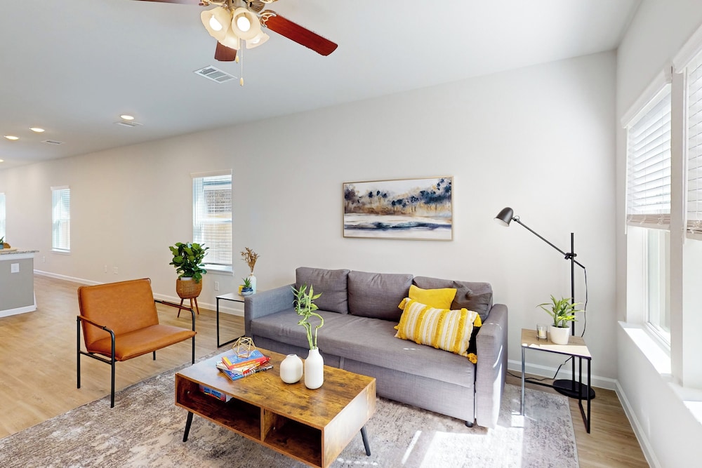 3br Home: Dog Friendly W/ Yard & Patio - Houston, TX