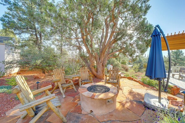 Walk To Trails! West Sedona Retreat W/ Deck & Yard - Sedona, AZ