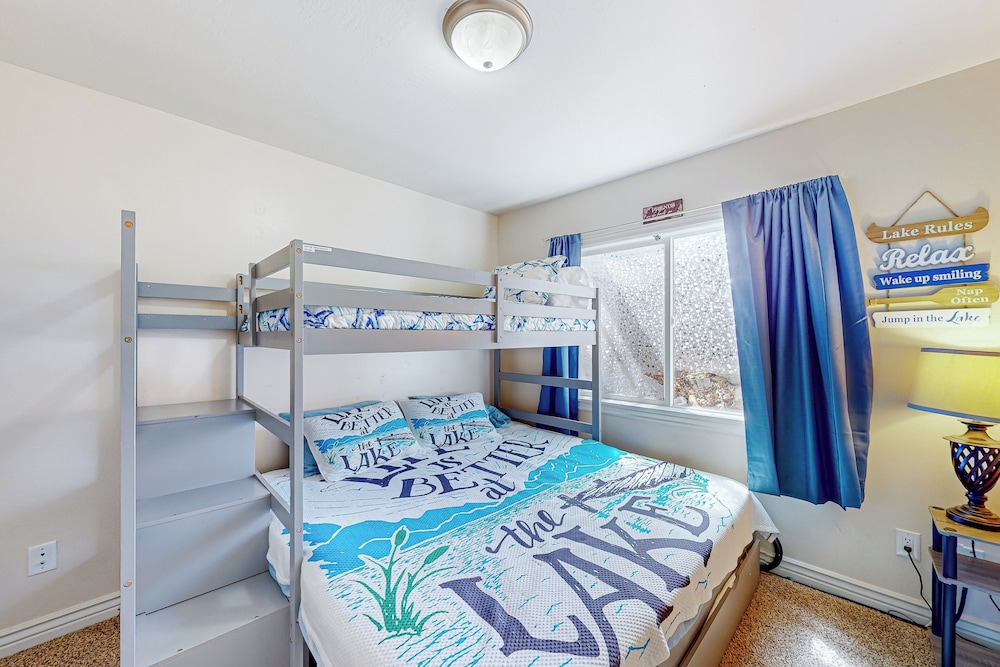 Waterfront Condo W & Dock Access - Polson, MT