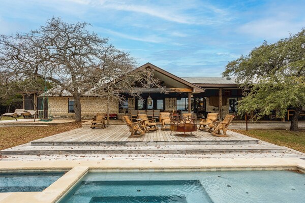 5br Luxury Home W/ Pool & Wrap-around Porch - Fossil Rim Wildlife Center