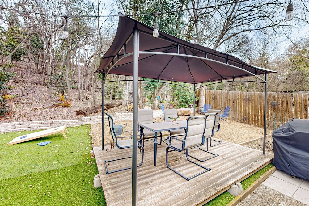 3 Br Cozy Home W/ Play Room, Patio & Fire Pit - Kerrville, TX