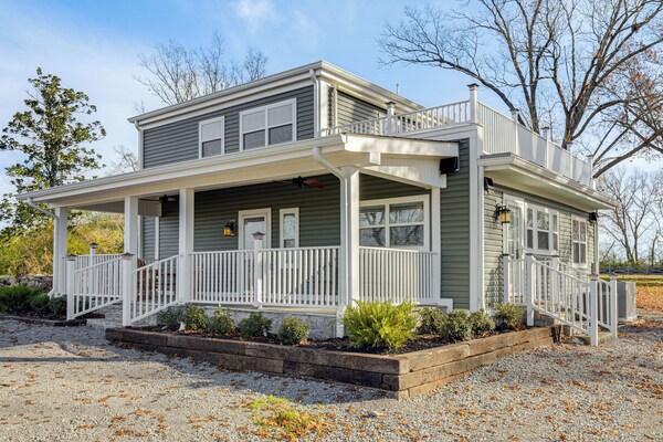 1 Block To Dtwn Lewisburg! Quiet Home W/ Decks - Henry Horton State Park, Chapel Hill