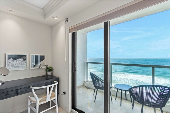 The Privateer on Longboat Key: Stunning Gulf Views & Coastal Comfort by ...