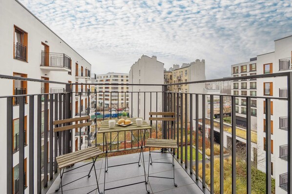 Krochmalna 58 | Warszawa | Bright Studio | Near Centre Reviews, Deals ...