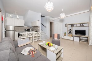 Villa Cleo Beach in Mparmpati Reviews, Deals & Photos 2026 - Expedia.co.uk
