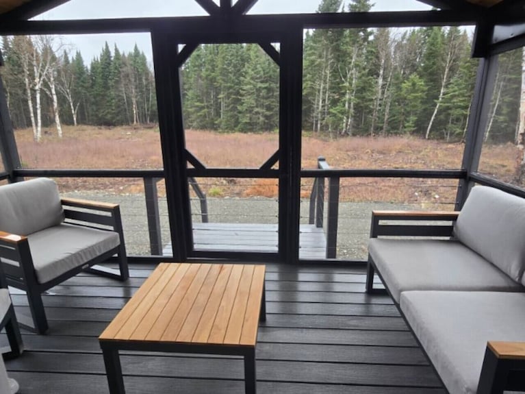 Lynx Cabin - Pittsburg, NH