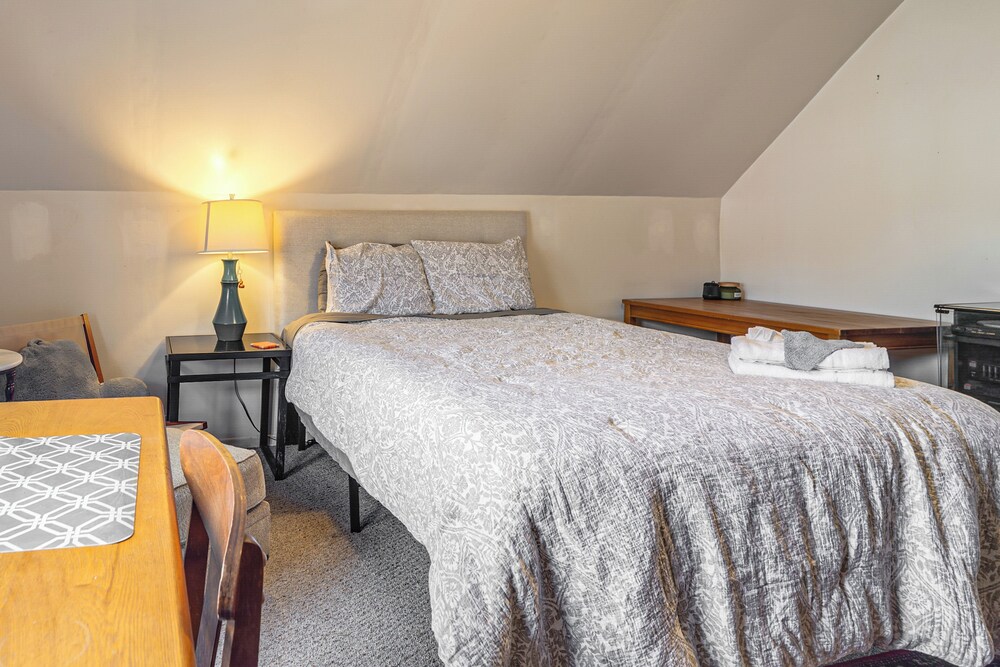 Walkable Home in Hoquiam! Olympic Peninsula Base - Hoquiam | Vrbo