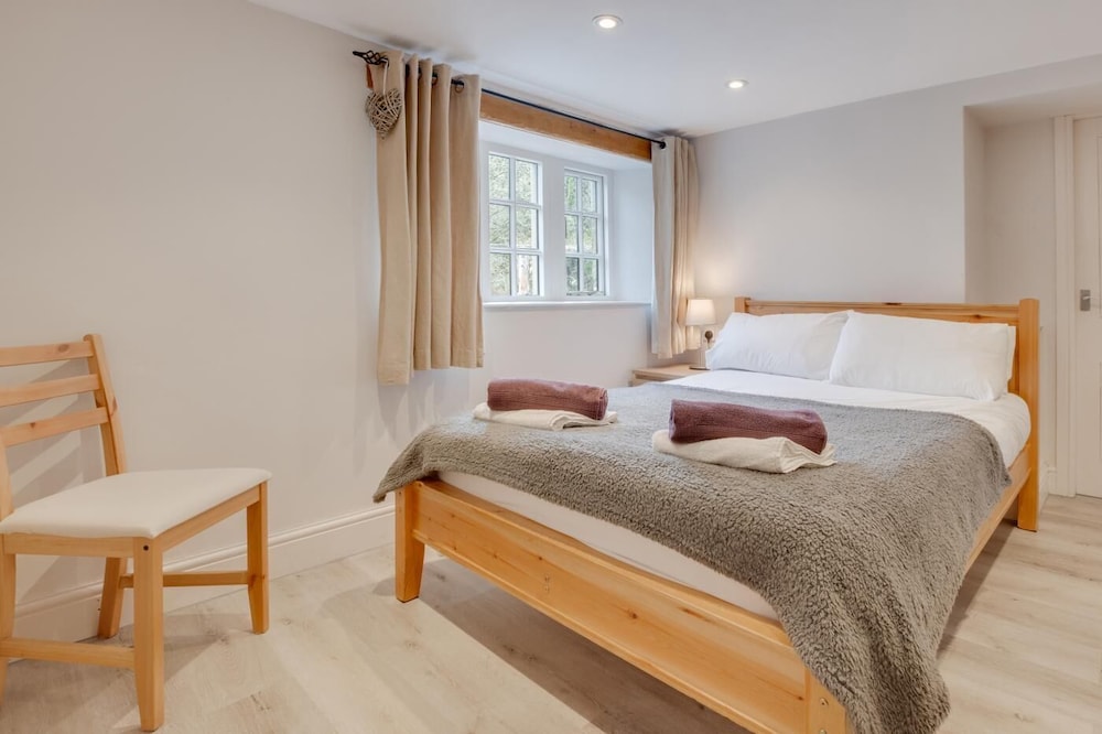 6 Bed in Tosside Near Settle (oc-ds101) - Ribble Valley District | Stayz