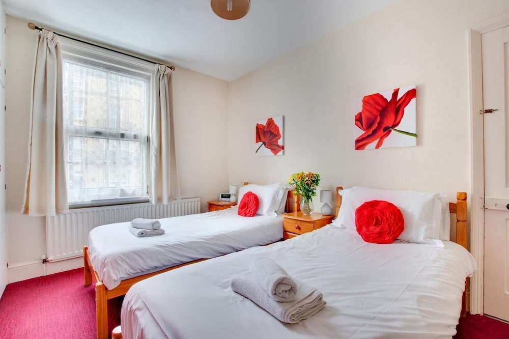 3 Bed in Whitby (oc-w145) - West Cliff | Stayz