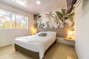 Cofre no quarto, ferro/tábua de engomar 