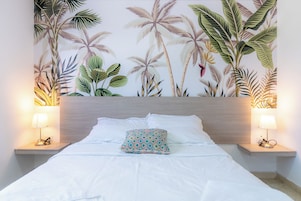 Cofre no quarto, ferro/tábua de engomar