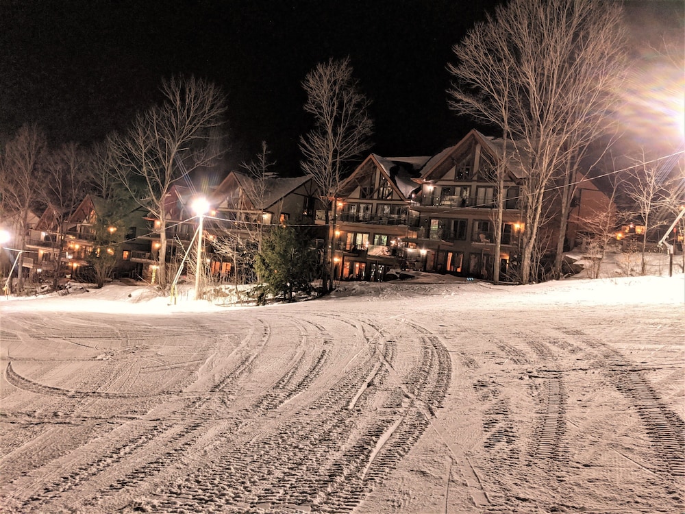 Au Pied Des Pentes - Bromont